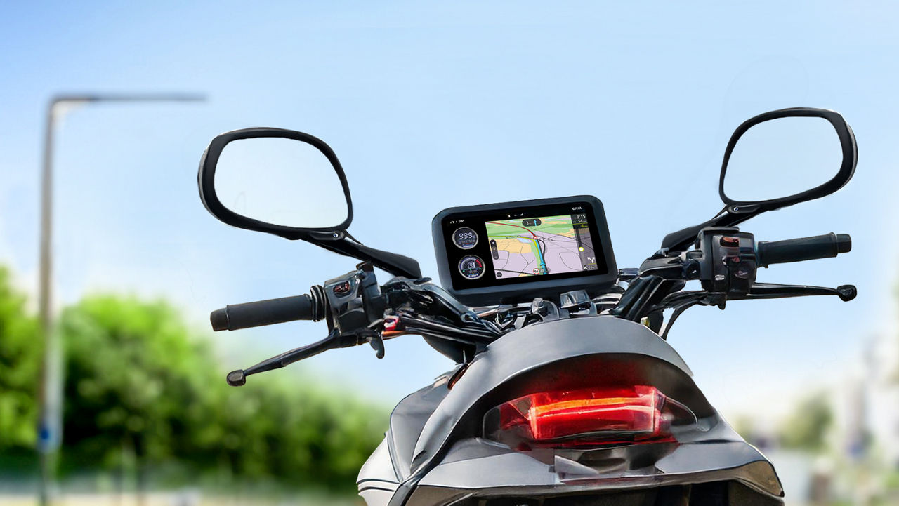 Smart instrument cluster (electric two- & three-wheeler | Infineon ...